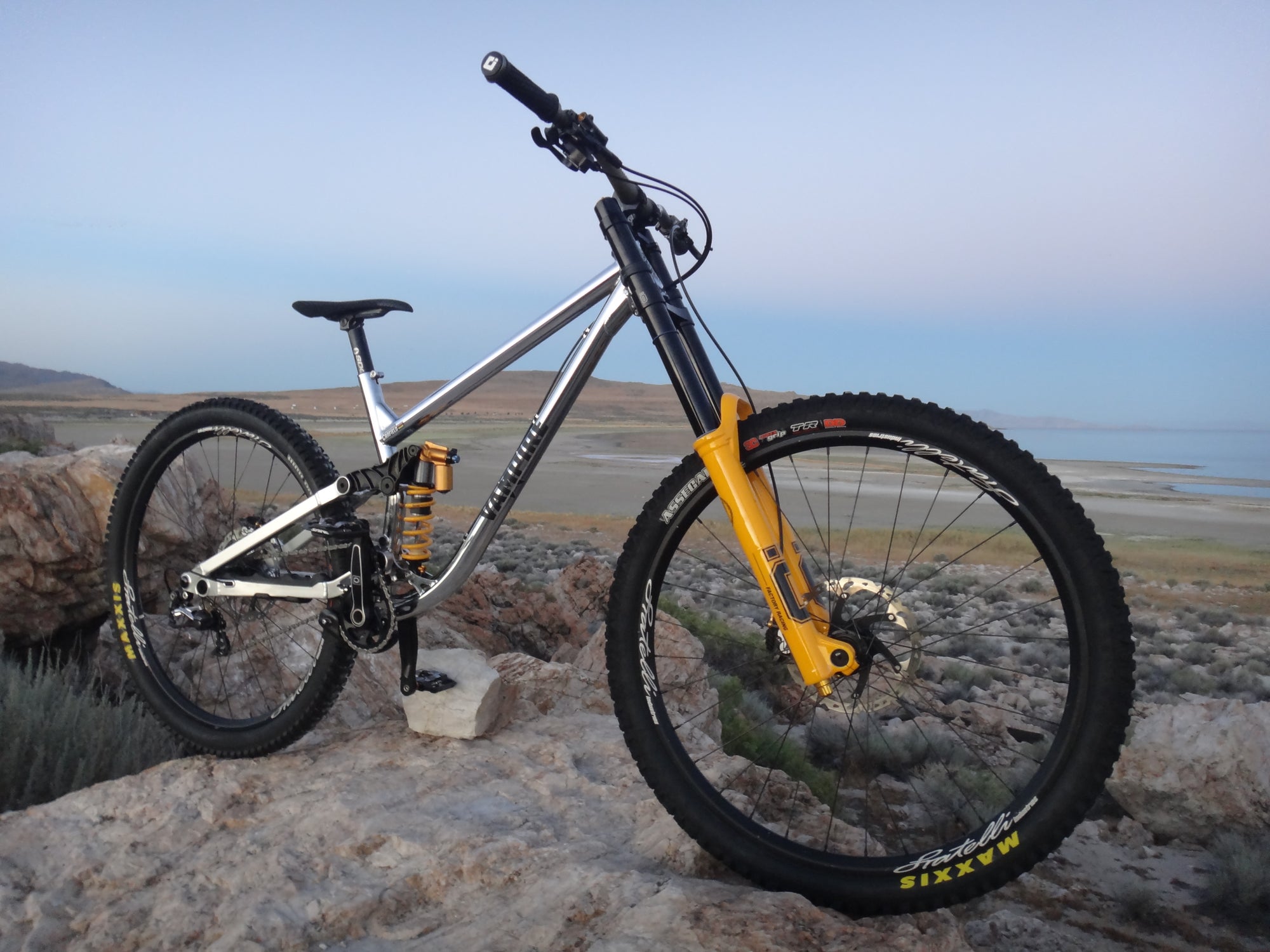 Fastarossa – Vampire Bikes